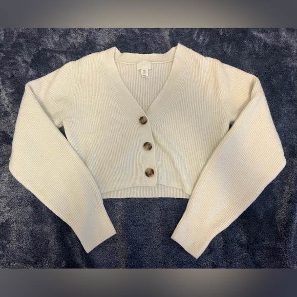 H&M | Sweaters | Hm Cream Knit Cardigan Vneck Button Down | Poshmark
